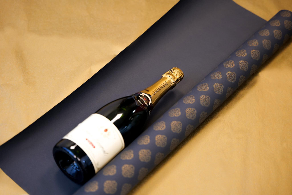 Flaschen als Geschenk verpacken